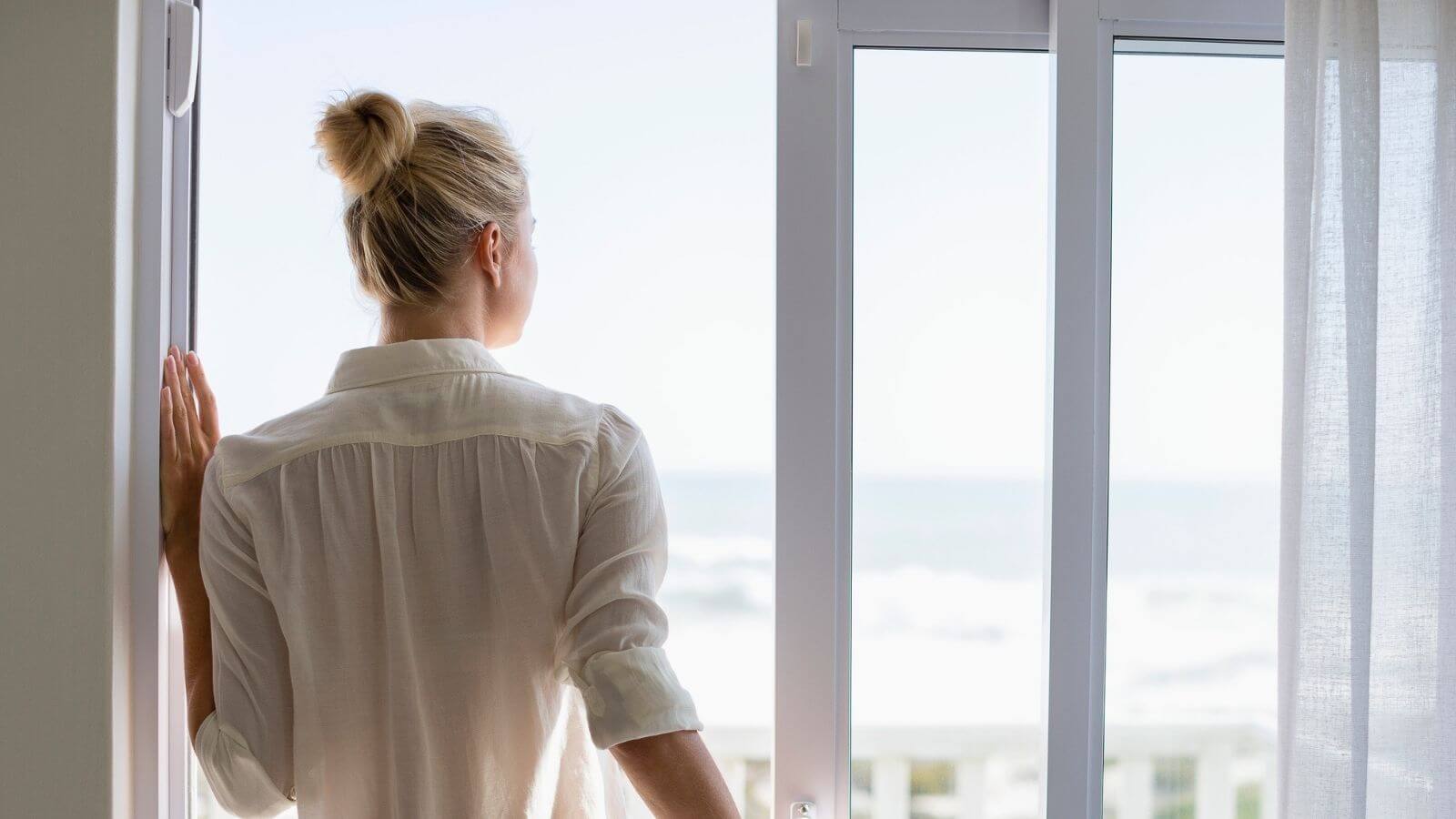 What Are the Benefits of Vinyl Windows? - 2FL Windows