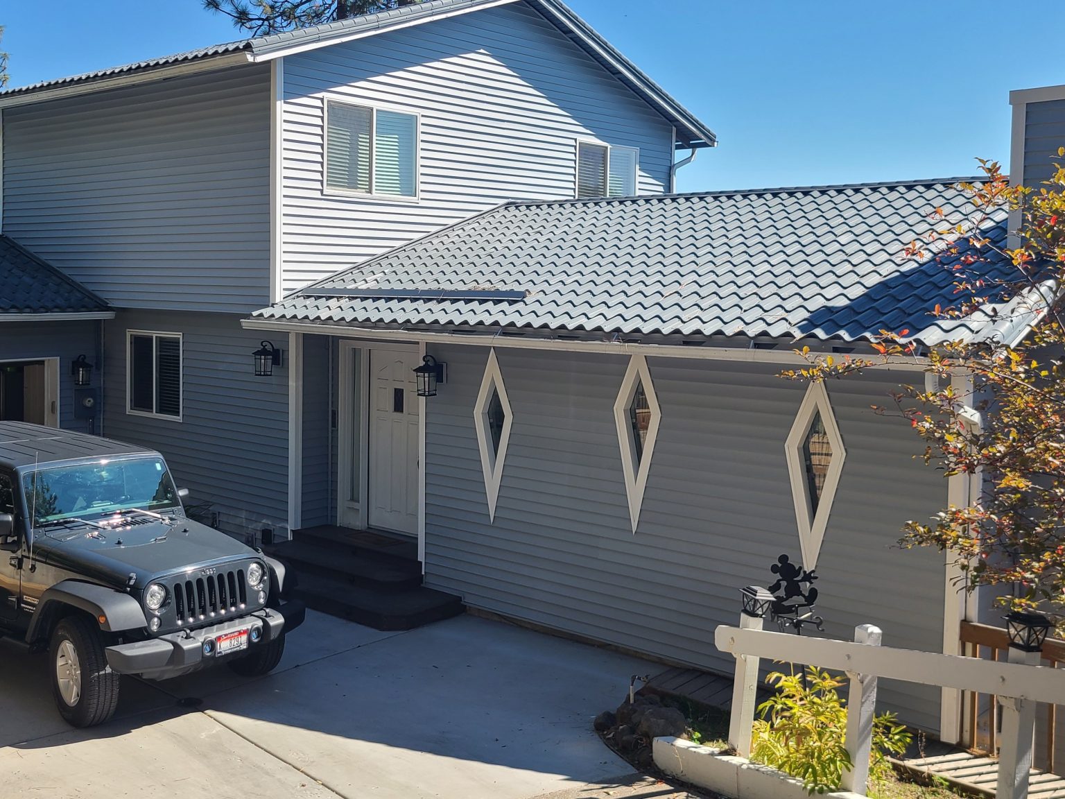 The Complete Blue Siding Colors Guide — 2FL Windows, Siding & Roofing